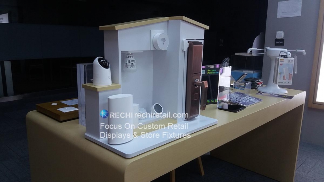 RECHI Retail Custom Design Demo Display For Smart Home Devices | RECHI