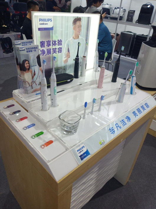 RECHI Custom Design Retail POS Display Stand For Electronics | RECHI